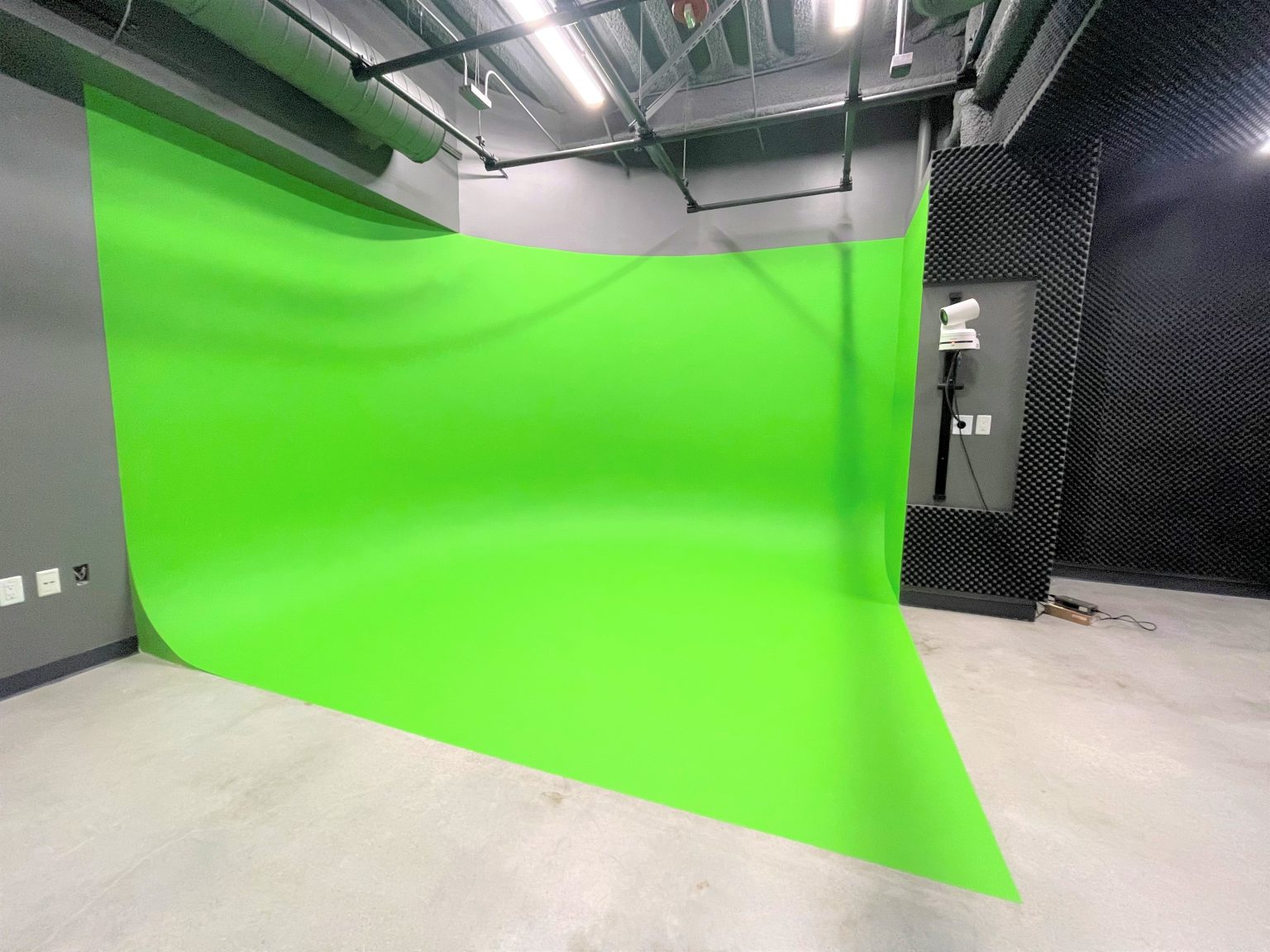 Cyc Wall Systems – All your Cyclorama Wall Needs