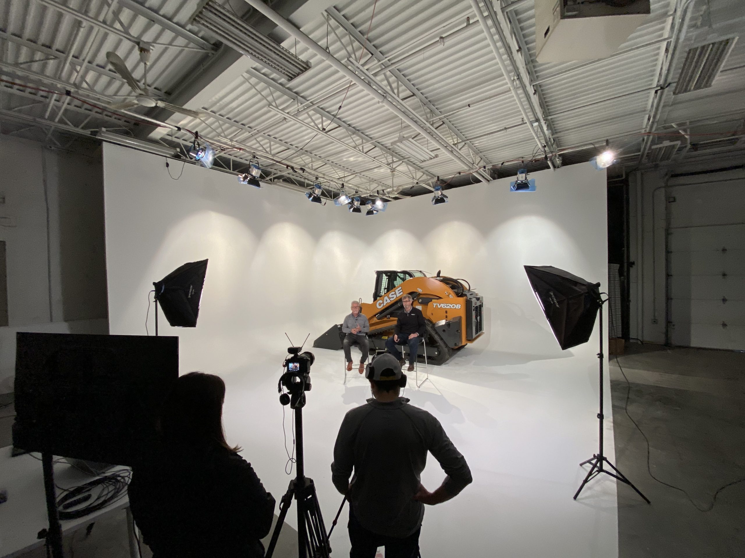 Cyc Wall Systems – All your Cyclorama Wall Needs